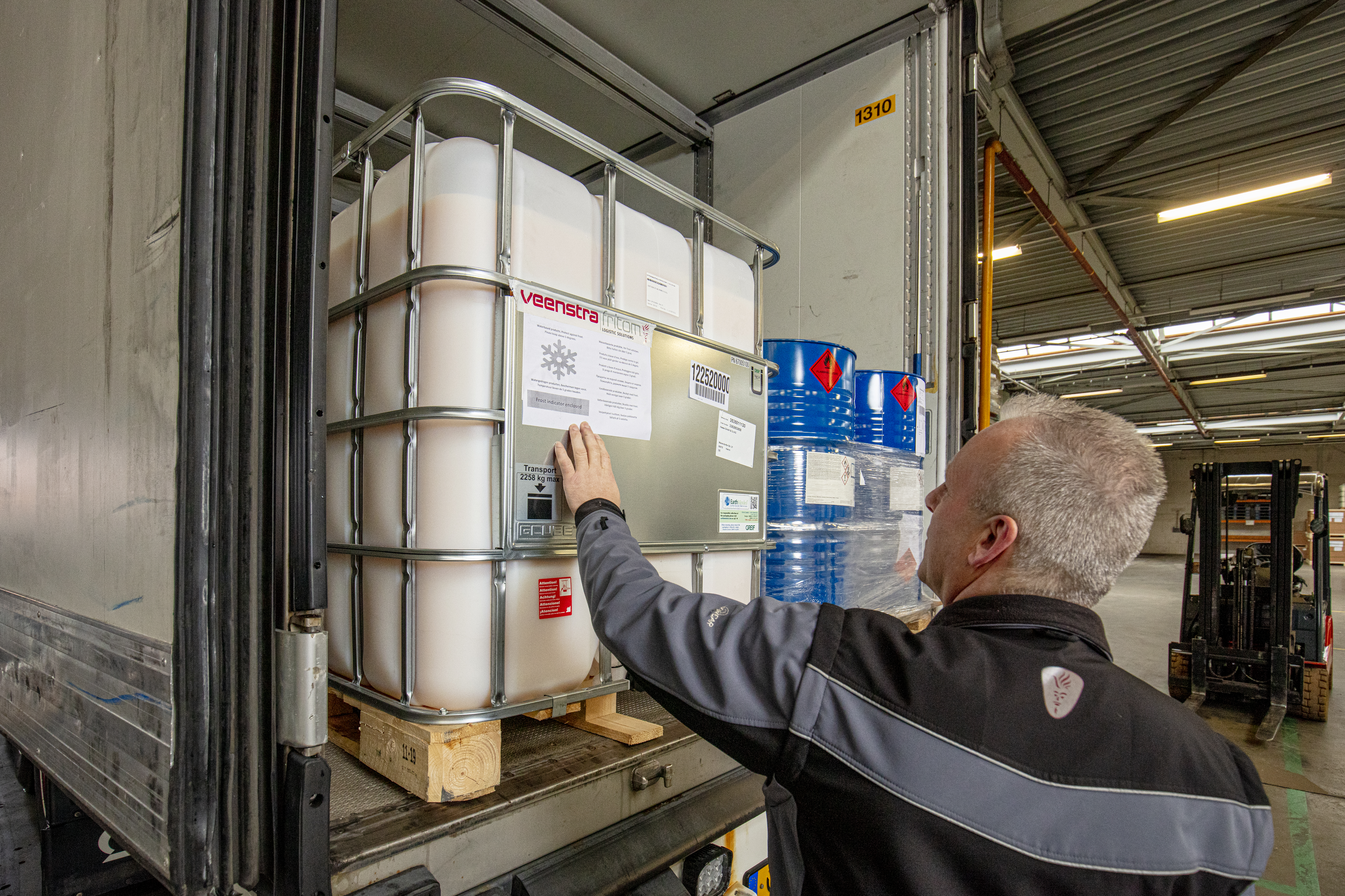 Veenstra|Fritom – ADR transport